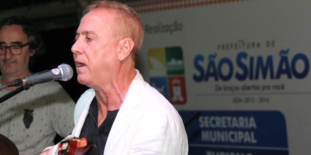 Cantor e compositor goiano Fernando Perillo encerra as apresentações no ...